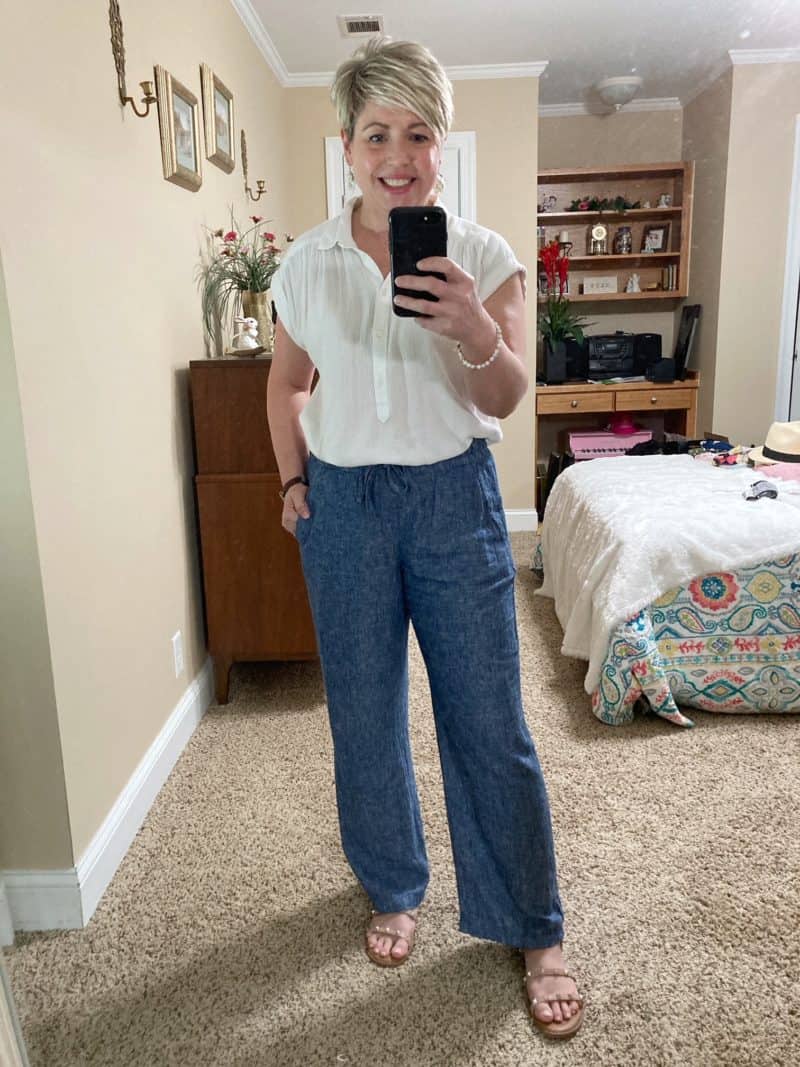31 Linen Pants Outfits to Live in This Summer - Savvy Southern Chic